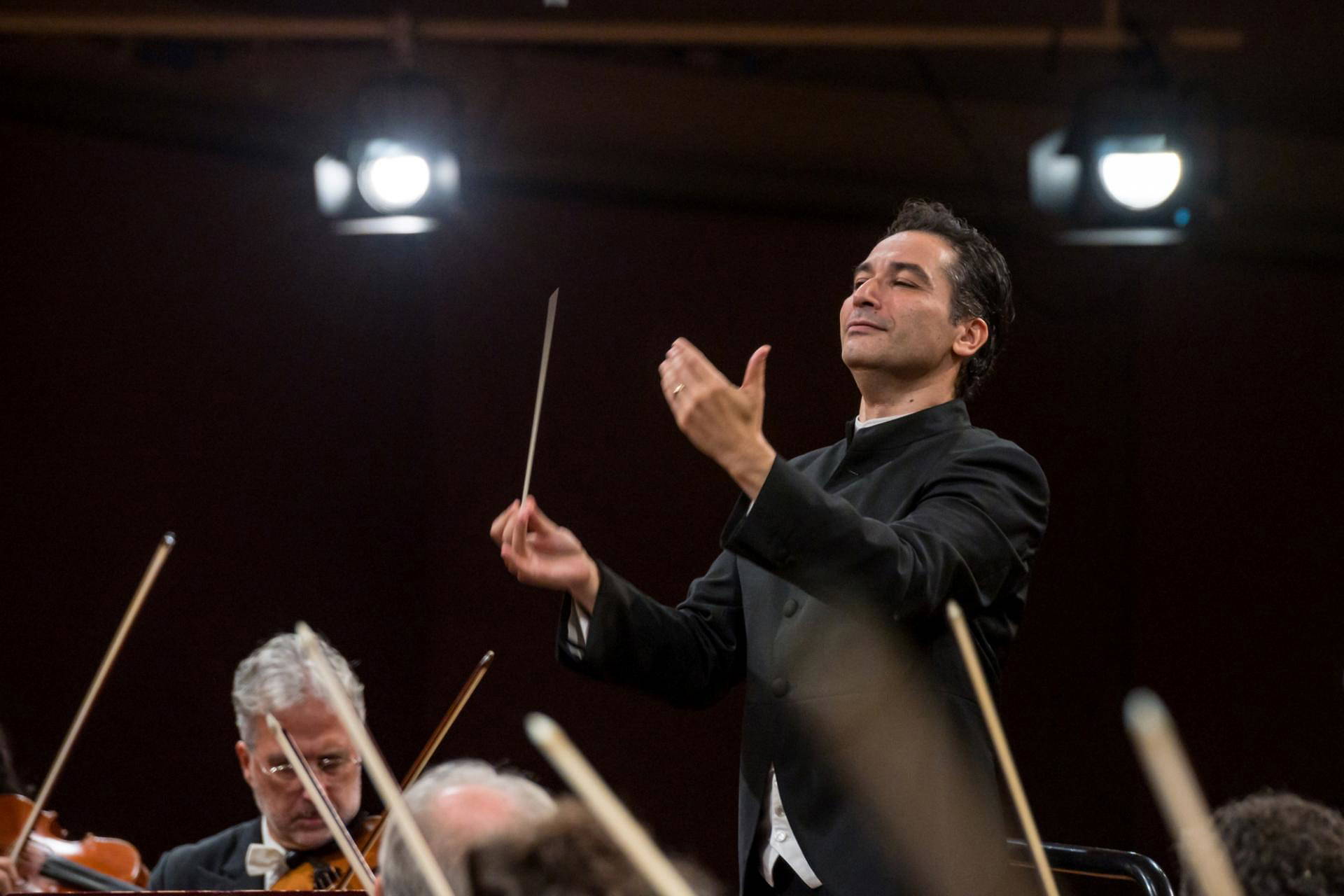 Tre concerti dell’Orchestra Rai diretta da Andrés Orozco-Estrada | Il ...