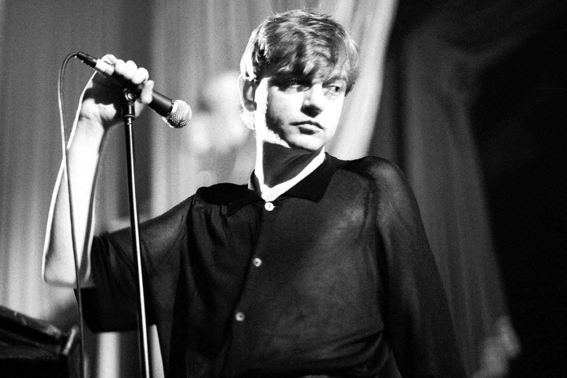 Papa Luciani e le Sister Sledge: 10 canzoni per ricordare Mark E. Smith ...